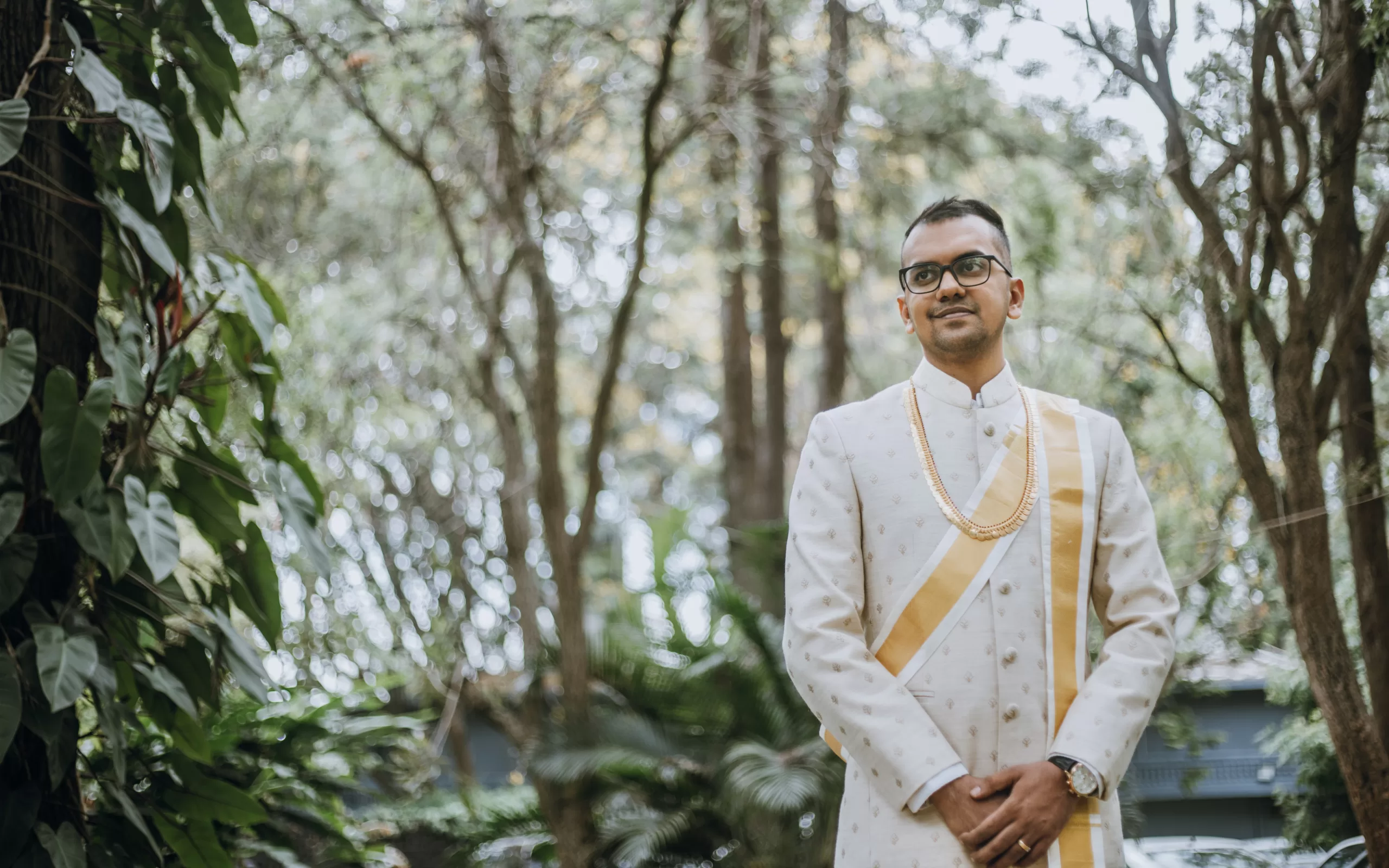 Groom Poses Show Off Your Style With These Stunning Poses Groom Poses Show Off Your Style With These Stunning Poses